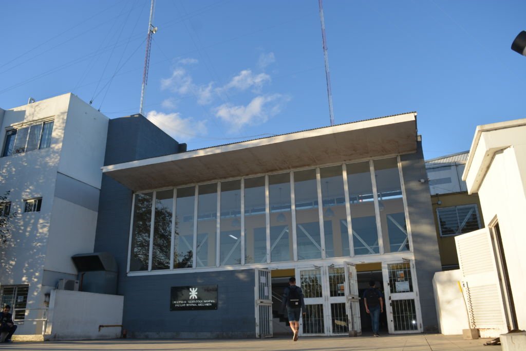 Domínico – Secretaría de Cultura y Extensión Universitaria